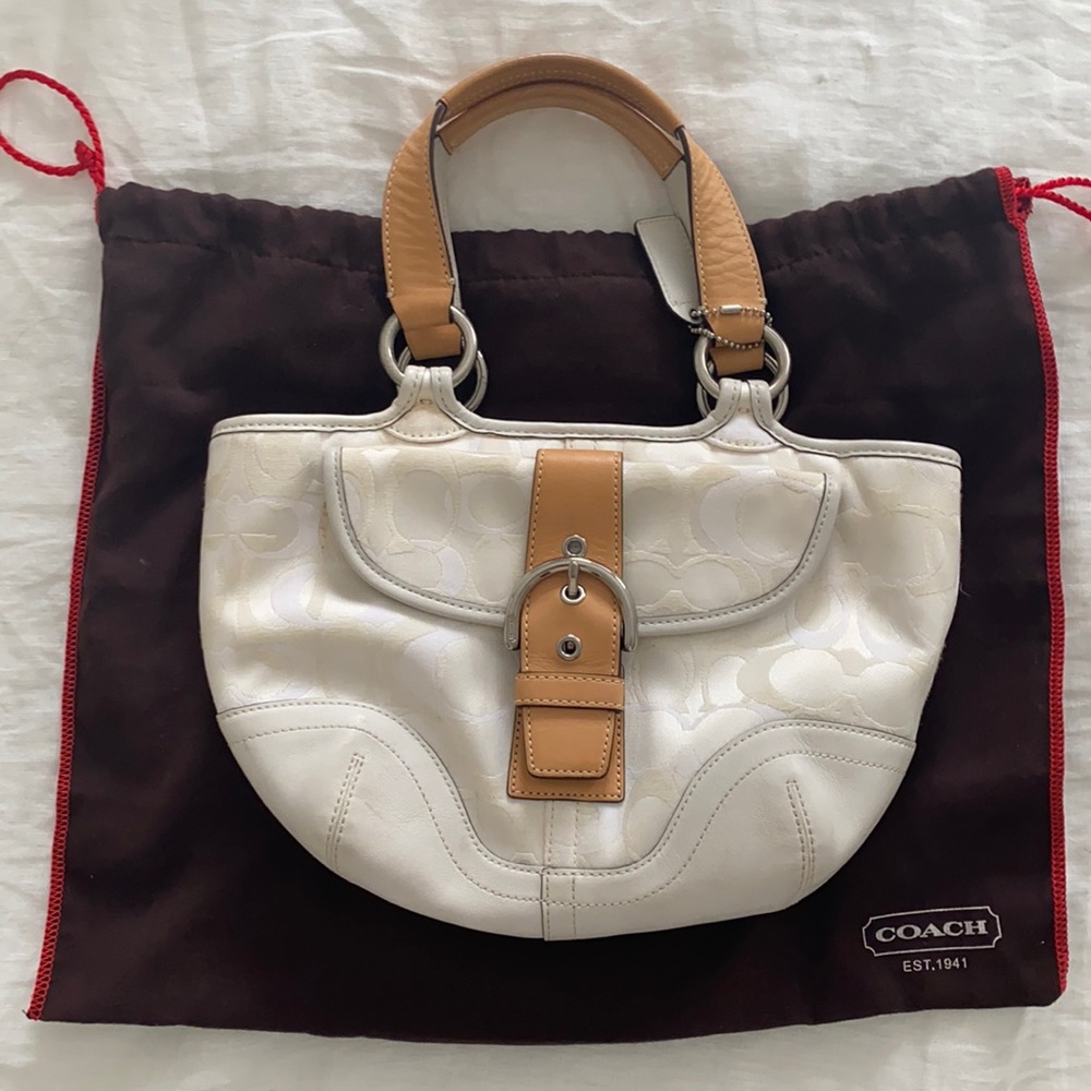 Coach Satchel. White And Silver. With Original Garmen… - Gem